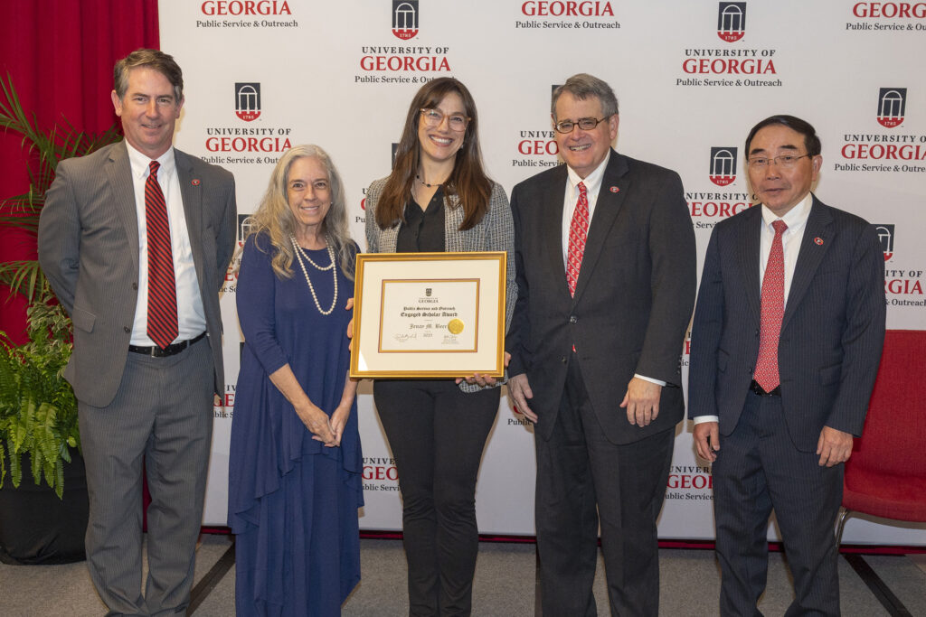 Jenay Beer receives 2025 UGA Engaged Scholar Award - College of Public ...